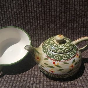 Temptations | Accents | Ky Estate Retired Temptations Teapot | Poshmark